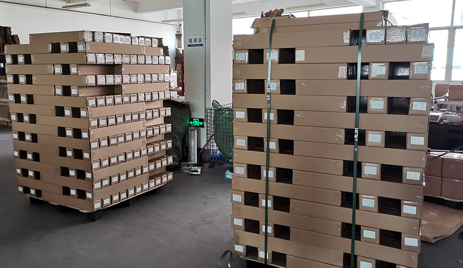 Longer side solar panel mount bracket spoiler for caravan | Tripsolar